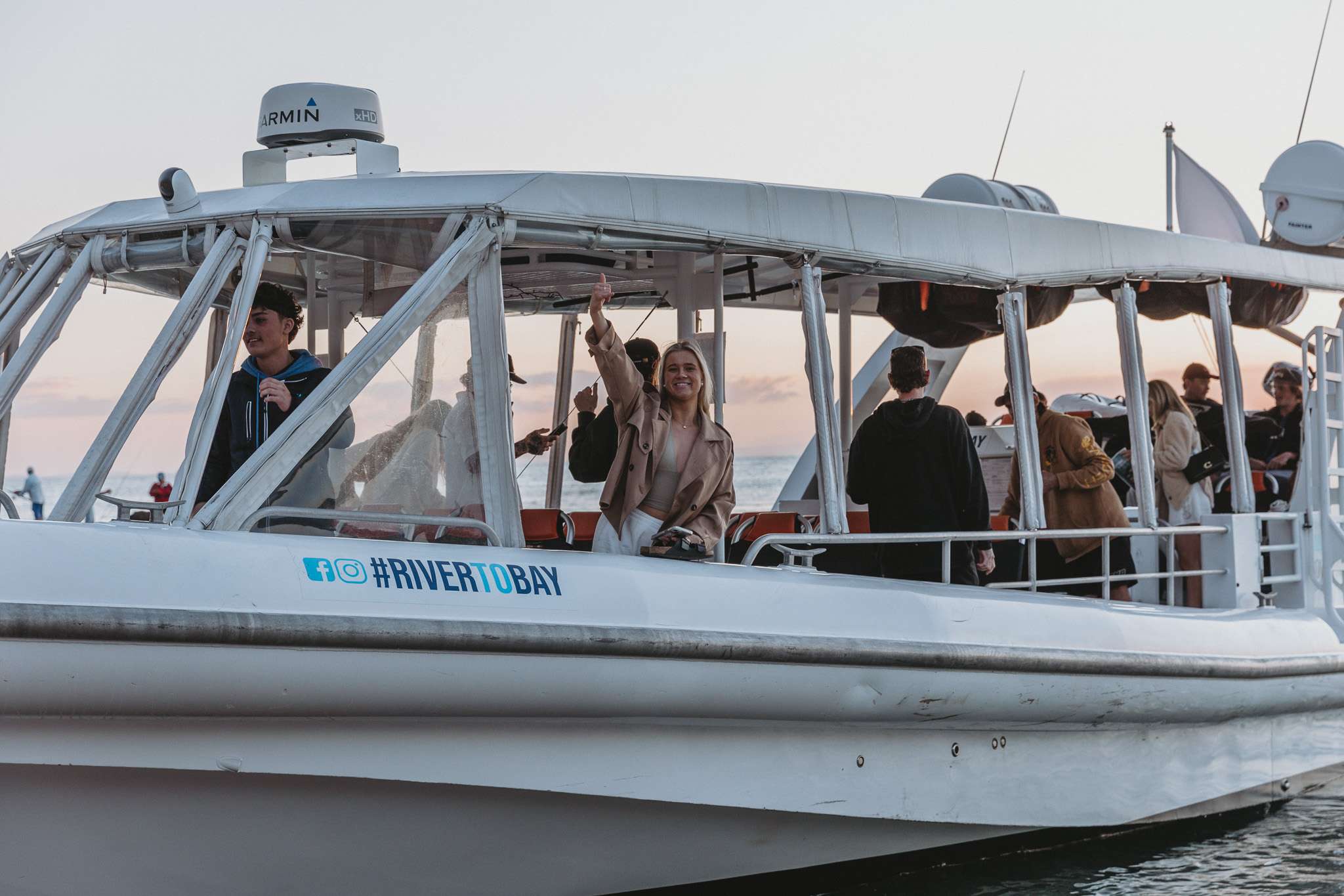 Island Pub Trawl Moreton Bay Tour from Brisbane | River to Bay